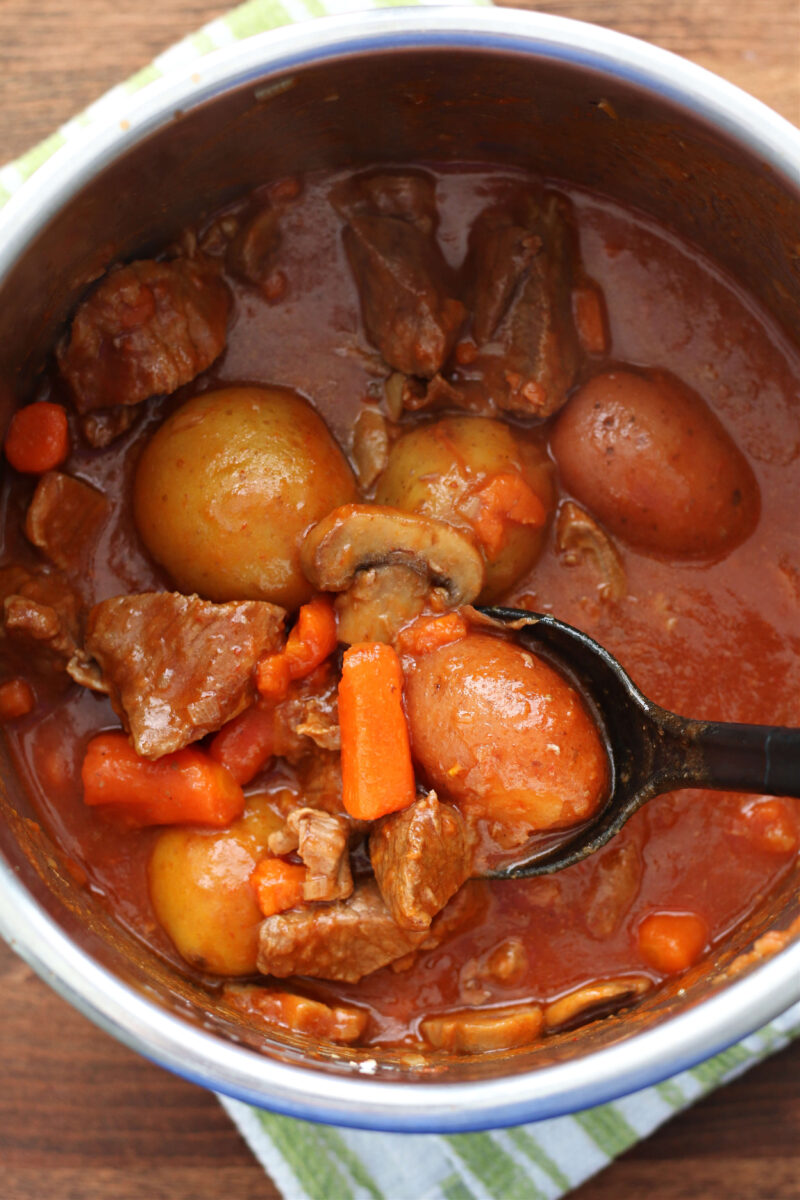 Country Beef Dinner - 365 Days of Slow Cooking and Pressure Cooking