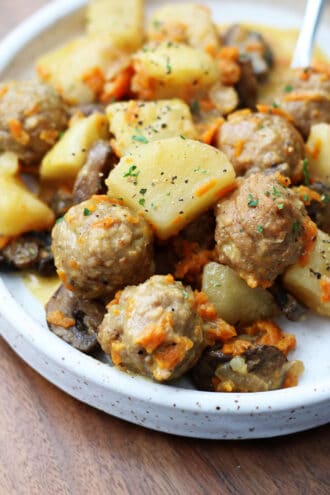 Auntie Lori's Casserole - 365 Days of Slow Cooking and Pressure Cooking